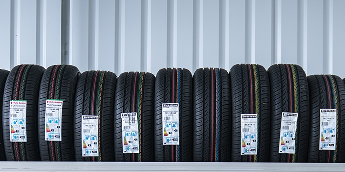 How to look after your tyres for winter driving - Halfords