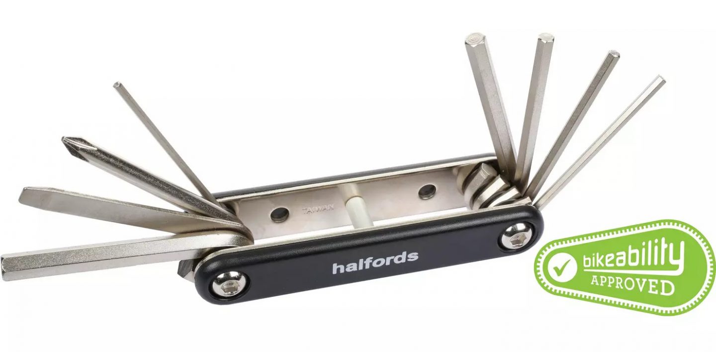 Easter bike rides: Must-have bike accessories for all the family - Halfords