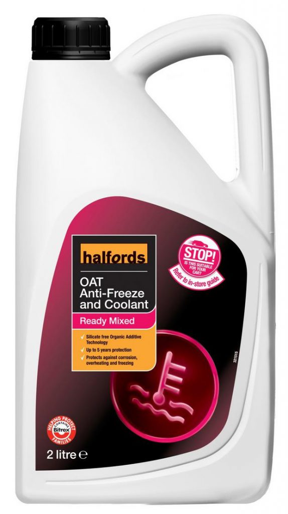 8 hot weather essentials when you’re going for a drive - Halfords