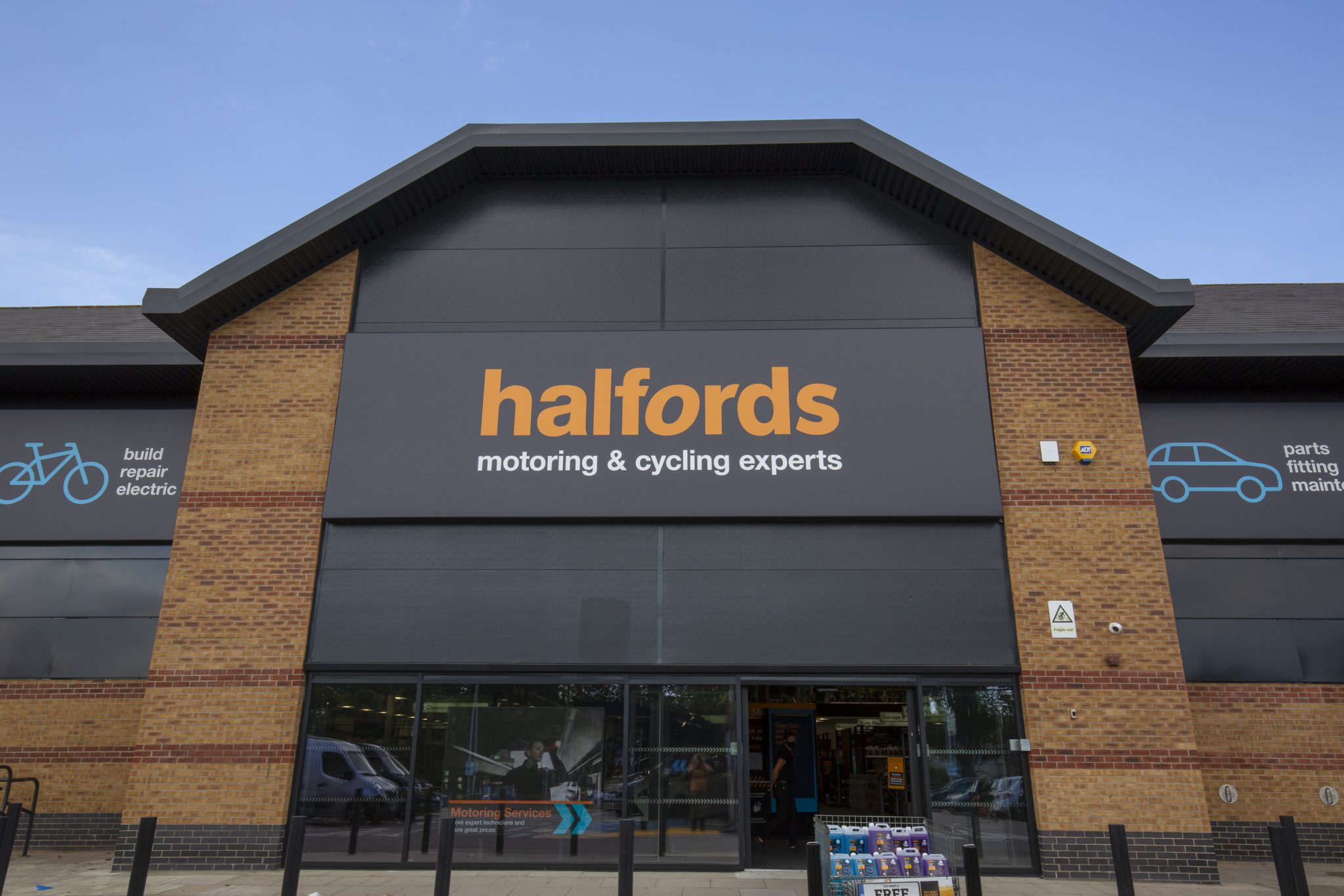 Discover your all-new Colchester store - Halfords