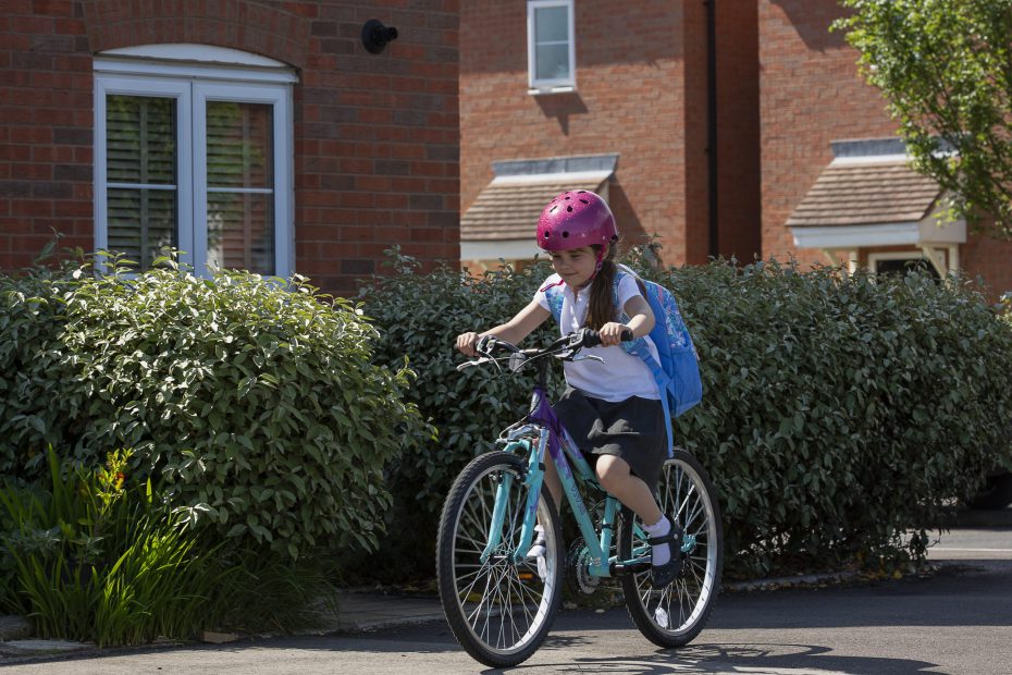 School Run Fun: Teach your Child to Ride a Bike This Summer