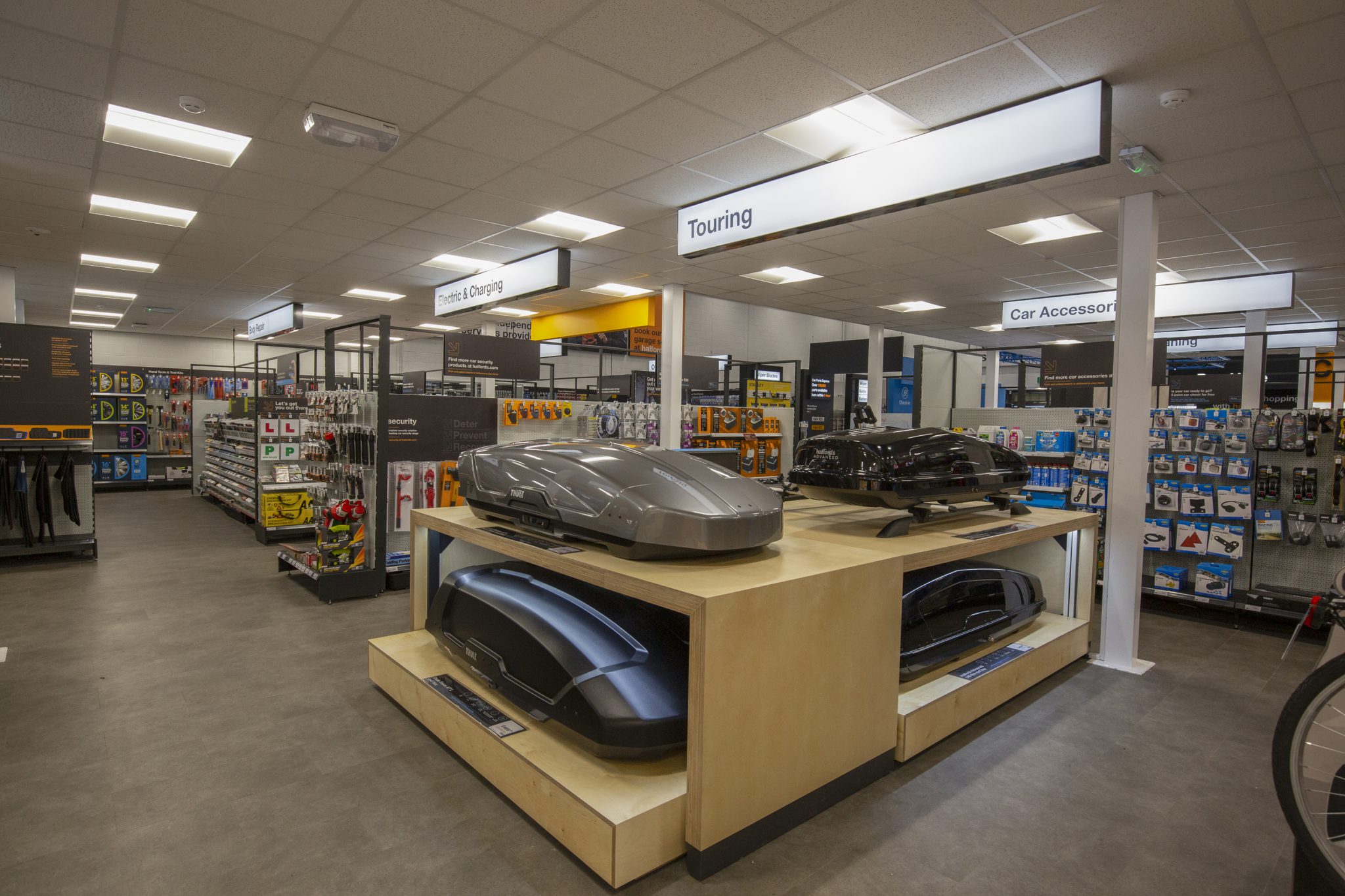 Discover your new-look Halifax store and garage - Halfords