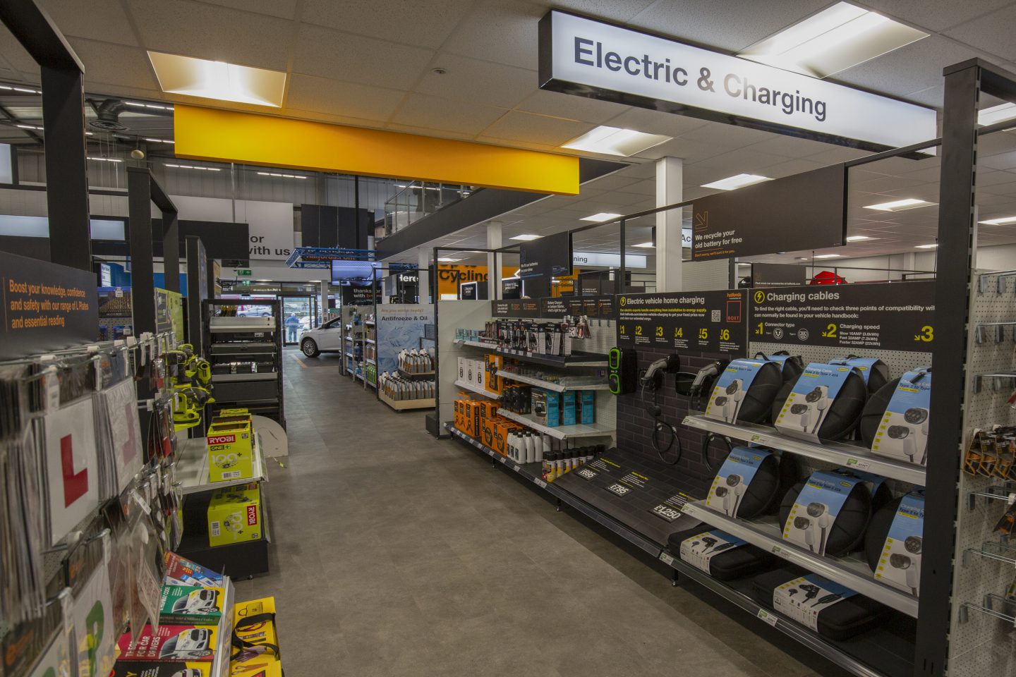 Discover your new-look Halifax store and garage - Halfords