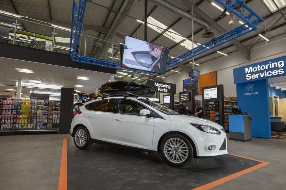Discover your new-look Halifax store and garage - Halfords