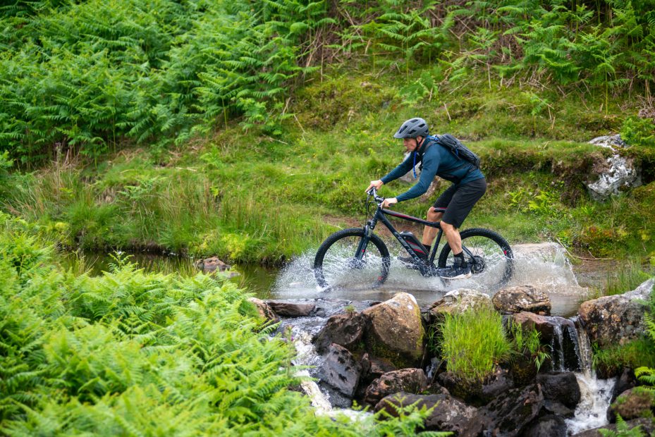 How to clean your bike (and care for the planet) - Halfords