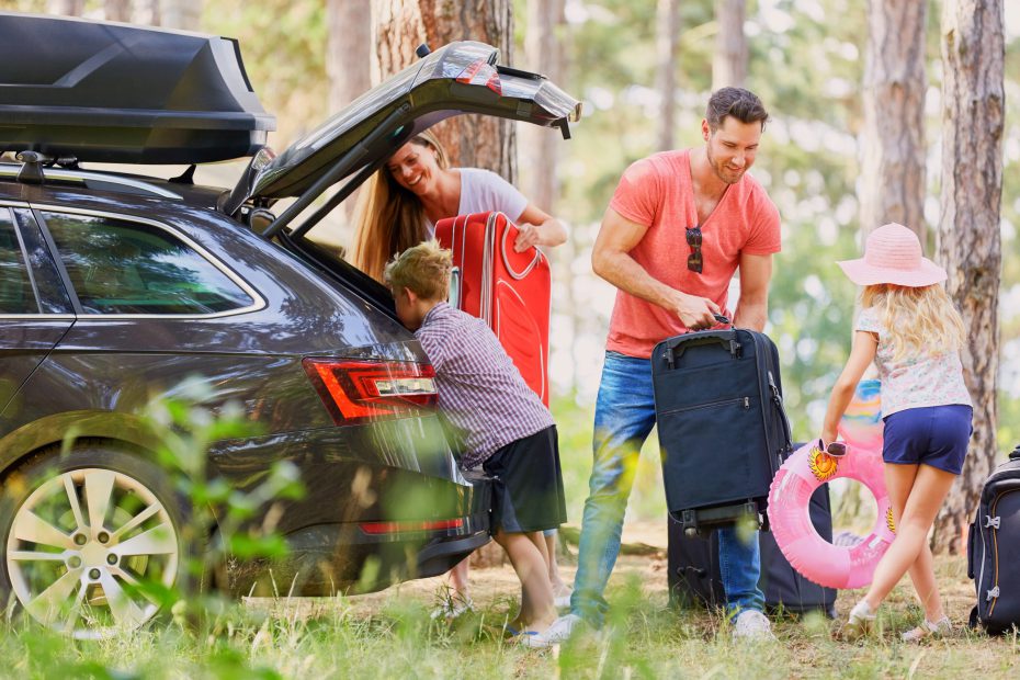 How to choose a roof box - Halfords