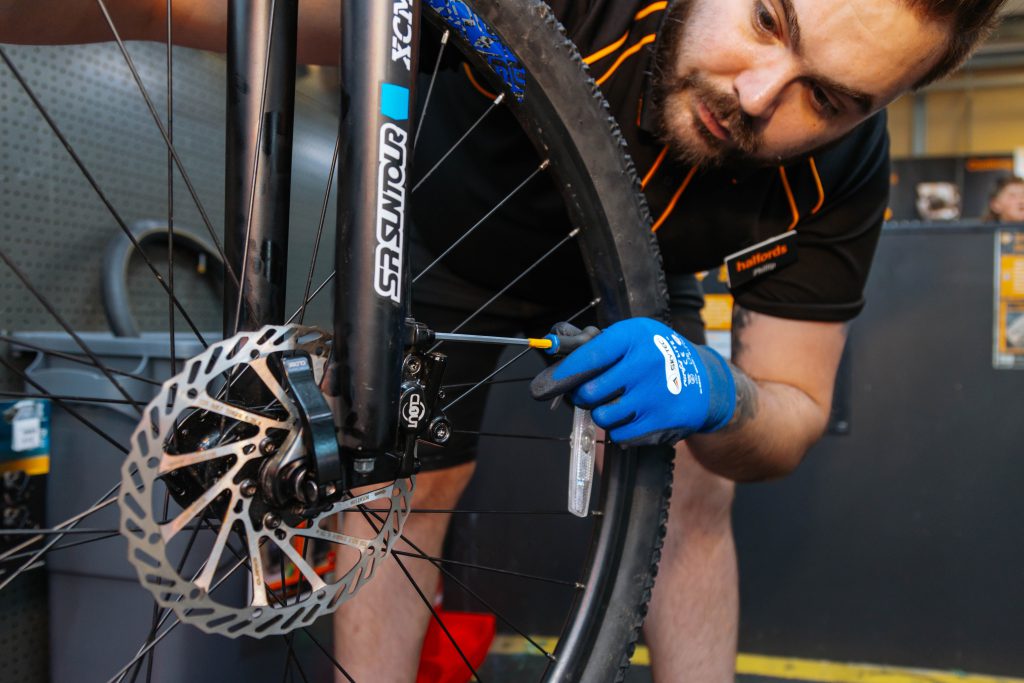 Bike parts and essential maintenance explained - Halfords