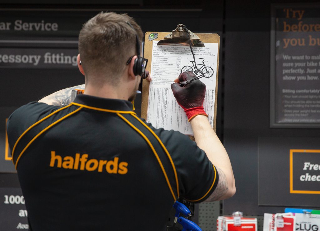Bike parts and essential maintenance explained - Halfords