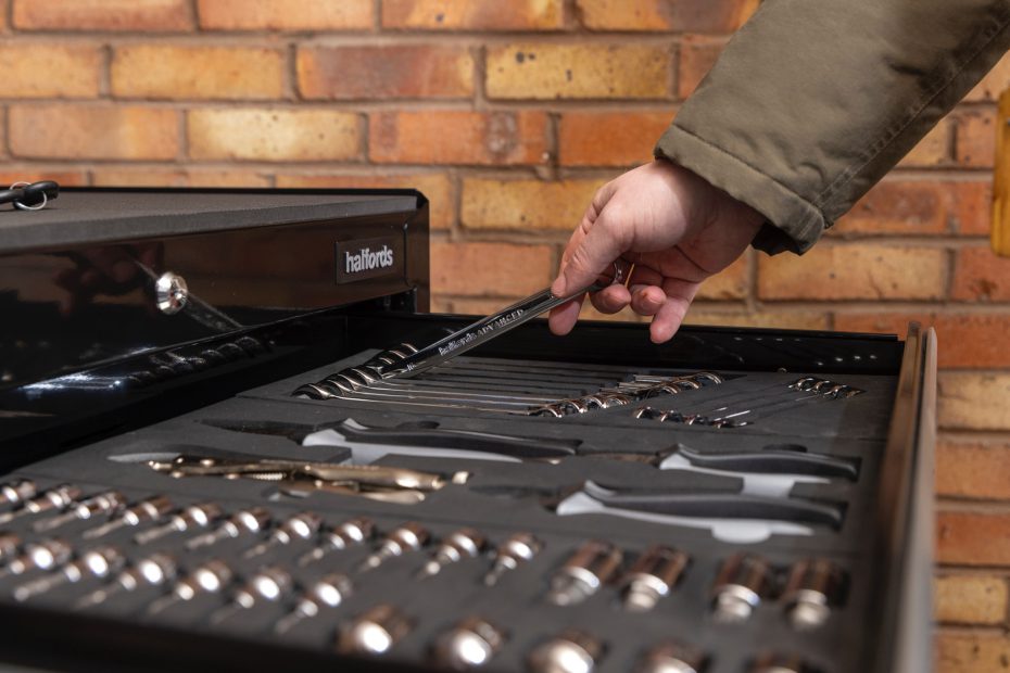 How to Build Your Apprentice Toolkit - Halfords